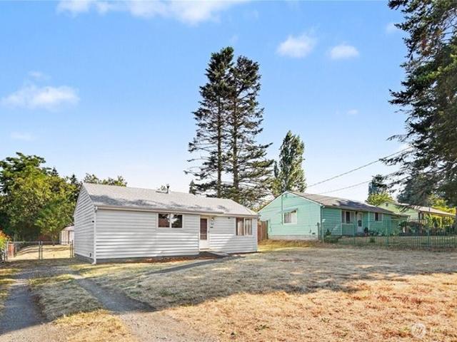 842 SW 126th St, Seattle, WA 98146