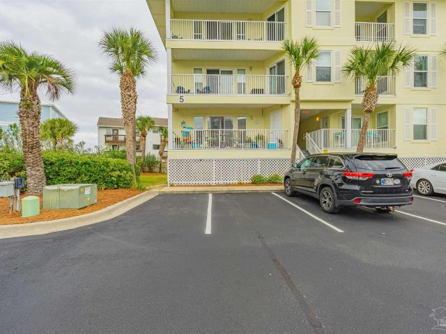 8436 Gulf Blvd, Unit 511, Navarre, FL 32566 | MLS #676547