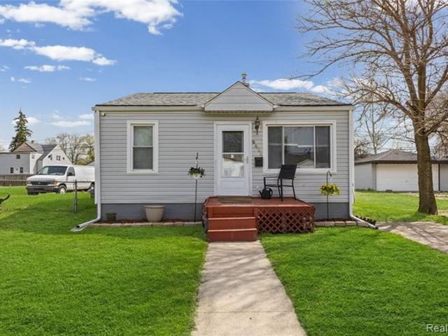 8436 Prospect Ave, Warren, MI 48089