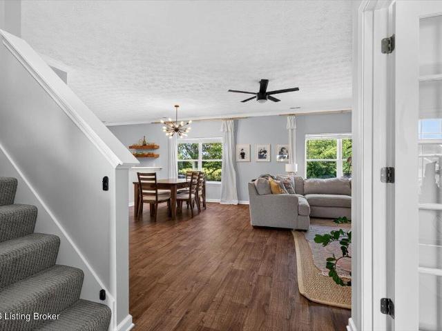 8437 Warbler Branch Way