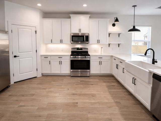 8438 Bay Ridge Circle