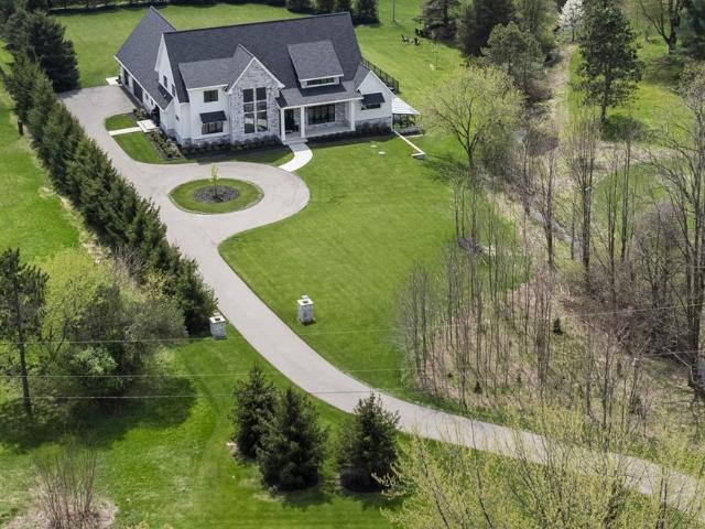 8439 Holcomb Road