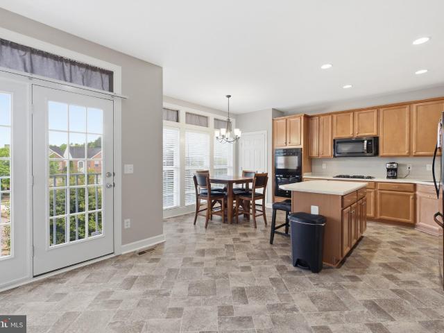 8439 Kirby Lionsdale Dr, Lorton, VA 22079 | MLS #VAFX2306 | Compass