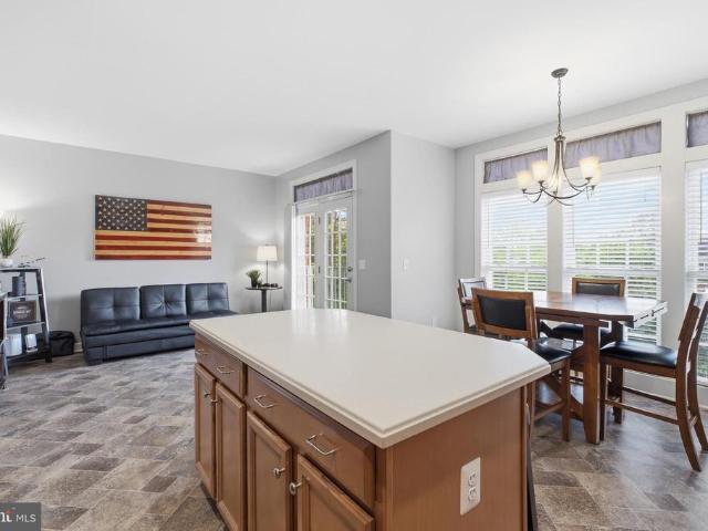 8439 Kirby Lionsdale Drive