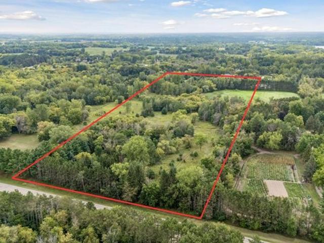 8439 th St N, Hugo, MN 55038