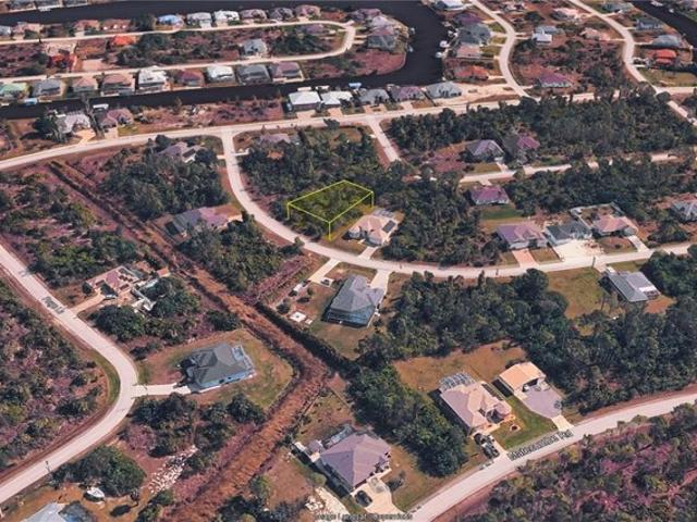 8439 Topeka Cir, Port Charlotte, FL 33981
