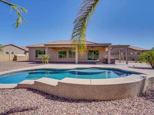 8430 N 181st Dr, Waddell, AZ 85355