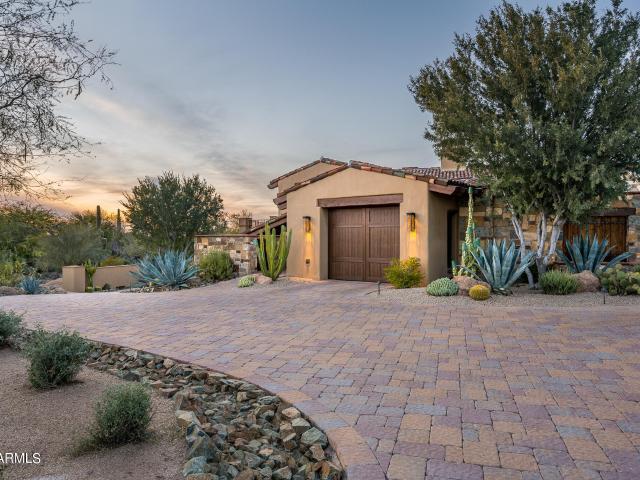 8430 e whisper rock trail