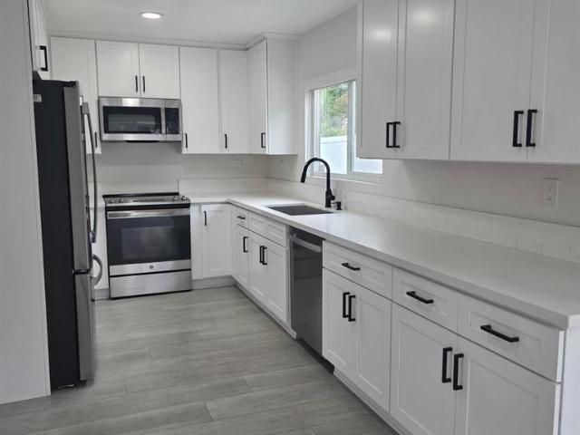 8430 Hydra Lane