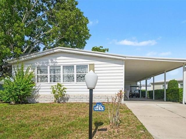 8430 Imperial Cir, Palmetto, FL 34221