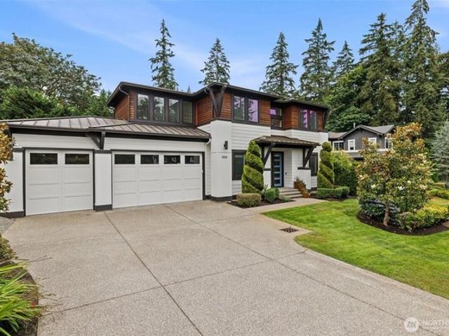 8431 SE 39th St, Mercer Island, WA 98040