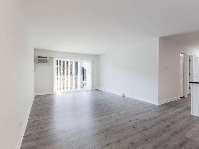 8431 W 99th Terrace # 35 205