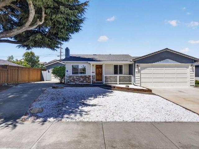 8431 Wayland Ln, Gilroy, CA 95020