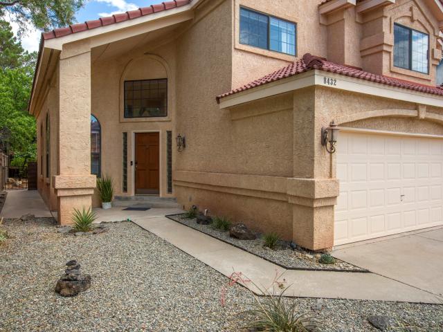 8432 Manuel Cia Place NE
