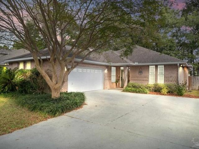 8432 Millstream Dr, Pensacola, FL 32514