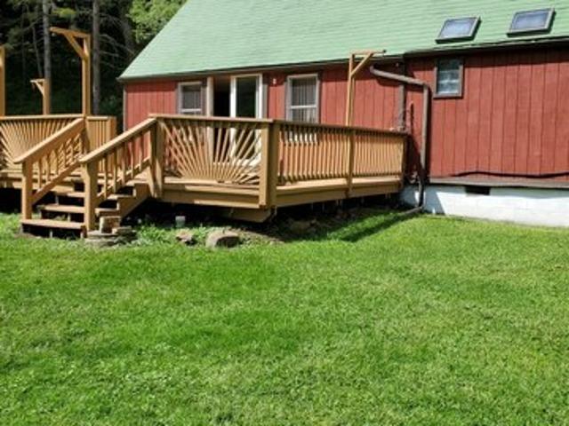 843 Indian Creek Valley Rd, Indian Head, PA 15446