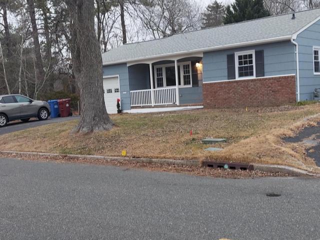 843 N Edgebrook Drive N
