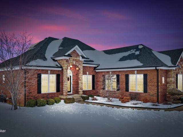843 Nevin Ln