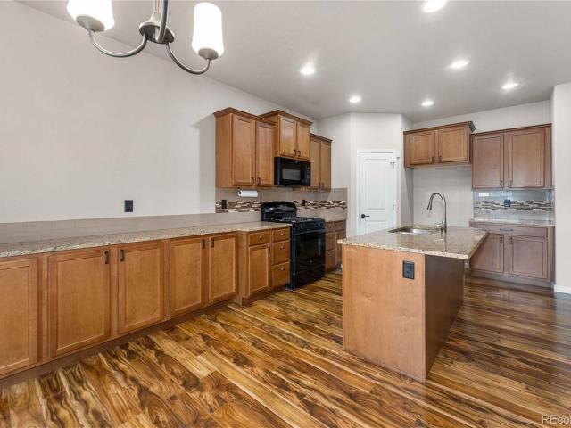 843 Settlers Drive