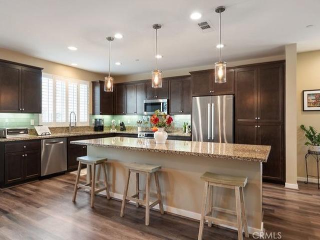 843 Seville Ln, Pomona, CA 91767