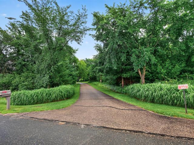 843 Yellowstone Trail