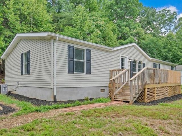 8444 Jeters Chapel Rd, Vinton, VA 24179