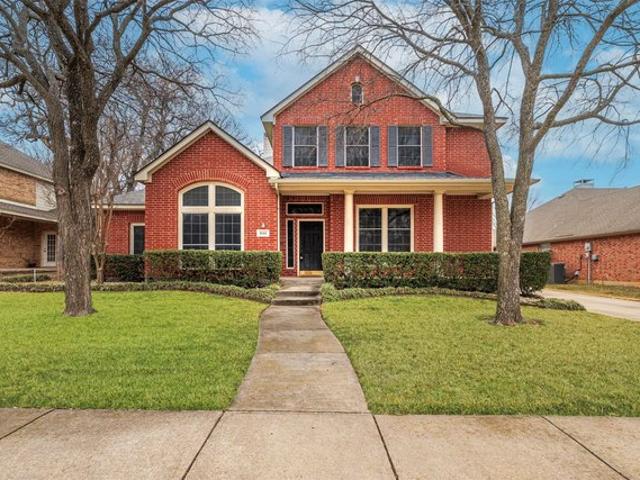 8444 Parkdale Dr, North Richland Hills, TX 76182