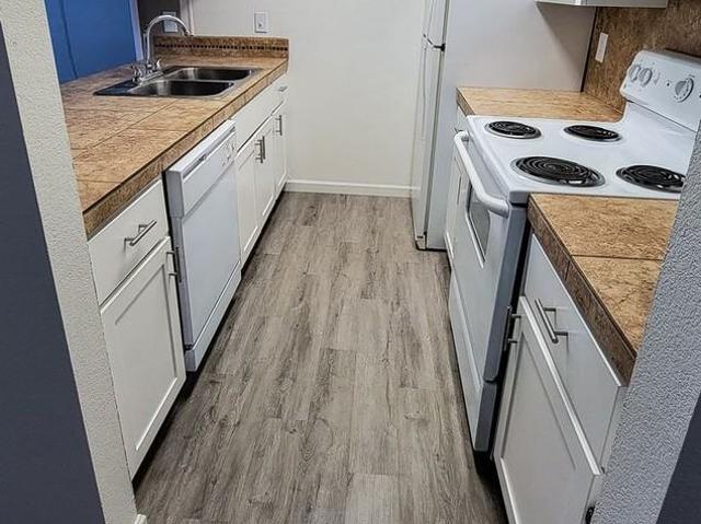 8445 North 23rd Avenue 1 Bedroom Apartment for Rent at 8445 N 23rd Ave, Phoenix, AZ 85021 La Mancha
