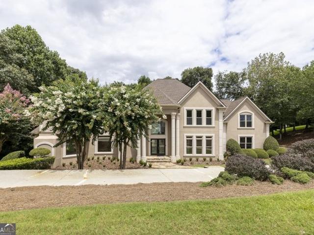 8445 Sentinae Chase Dr, Roswell, GA 30076
