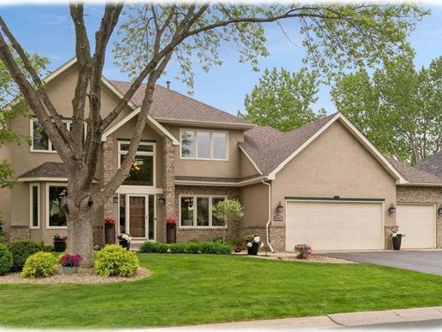 8445 Upland Ln N, Maple Grove, MN 55311