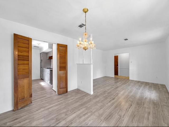 8447 Sterlingshire St, Houston, TX 77078 | MLS #98315 | Compass