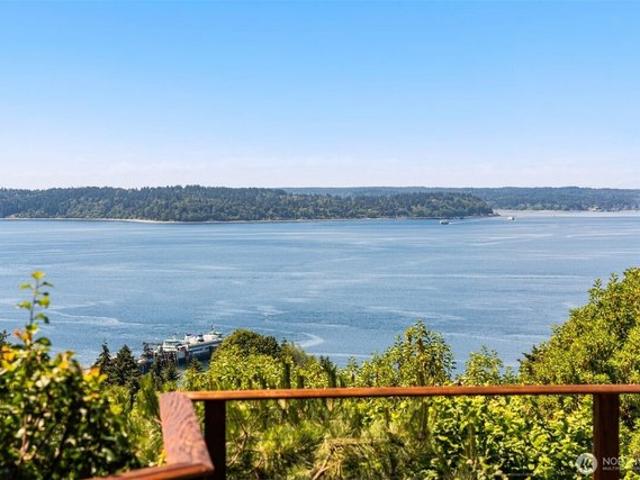 8447 42nd Ave SW, Seattle, WA 98136