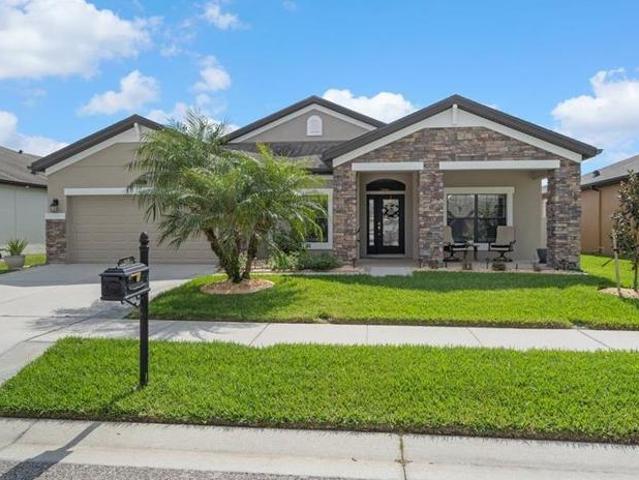 8449 Bluevine Sky Dr, Land O Lakes, FL 34637