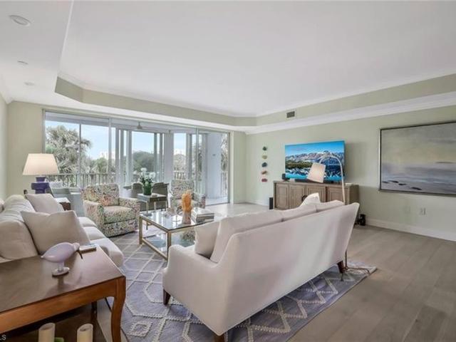 8440 Abbington Cir Apt D25, Naples, FL 34108