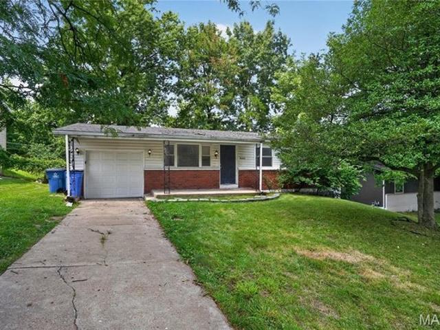 8441 Brotherton Ln, Saint Louis, MO 63135