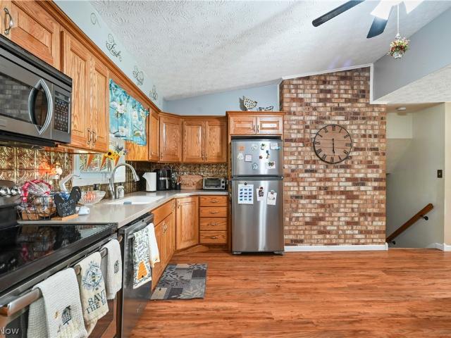 8441 Carriage Hill Drive NE