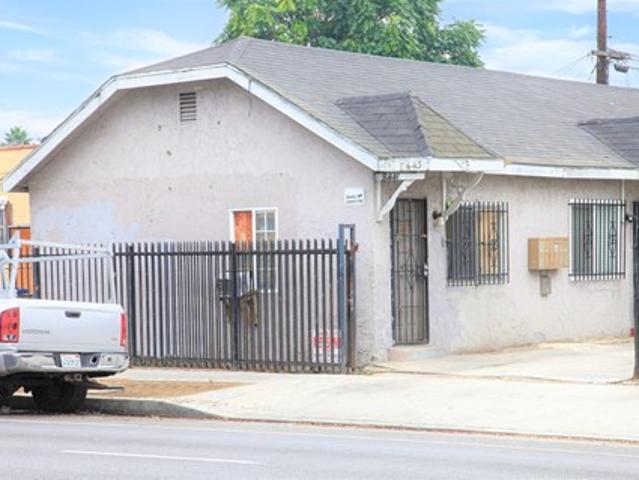 8441 S Main St 8441 S Main St