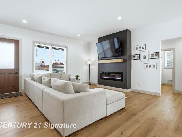 8442 Oakhill Drive