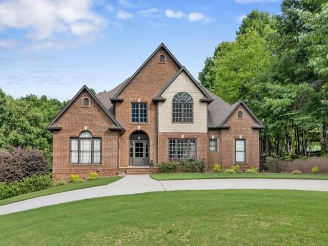 8442 Scott Dr, Trussville, AL 35173