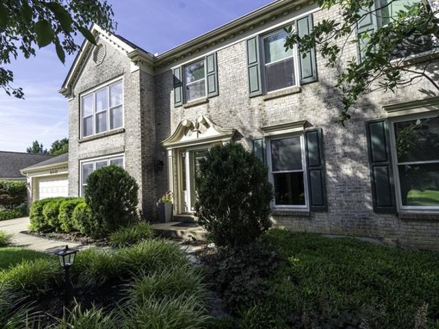 8442 Woodcreek Dr, Florence, KY 41042