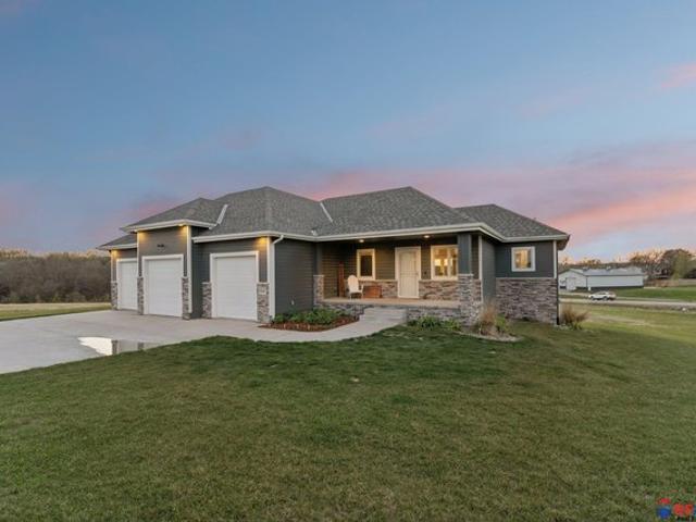 8443 Century Ct, Murray, NE 68409