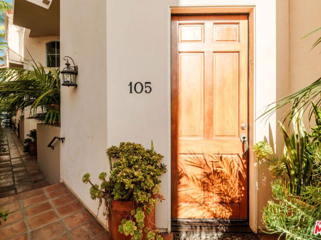 844 17th Street 105