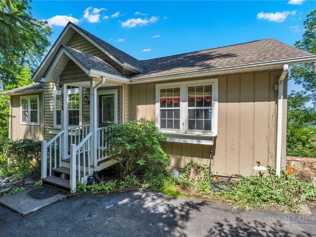 844 Alpine Drive