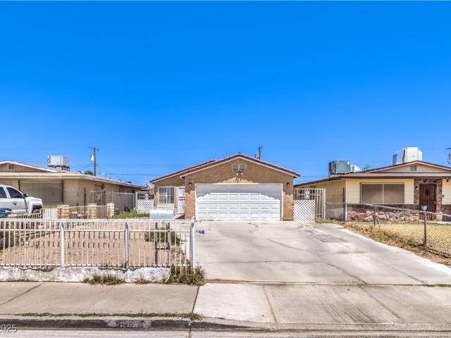 844 Balzar Ave, Las Vegas, NV 89106 | Compass