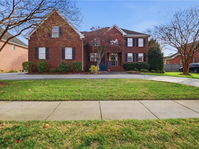 844 Greenfield LN