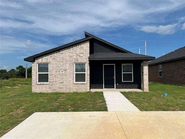 844 Elm St, Seminole, OK 74868