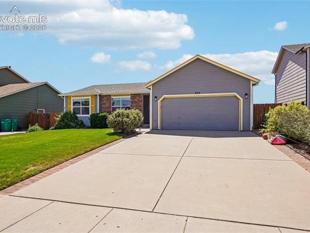844 Foxwood Drive