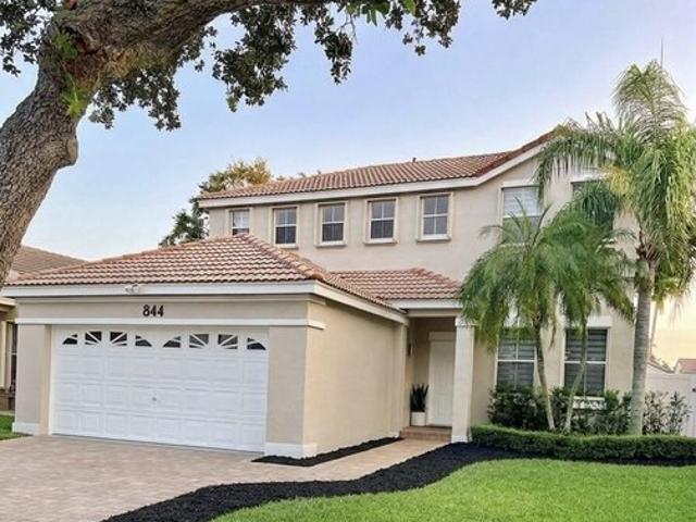844 Falling Water Rd, Weston, FL 33326