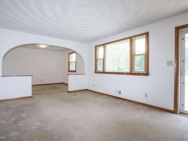 844 Johnstown RD