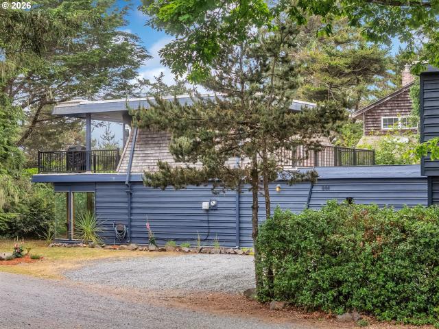 844 little beach dr